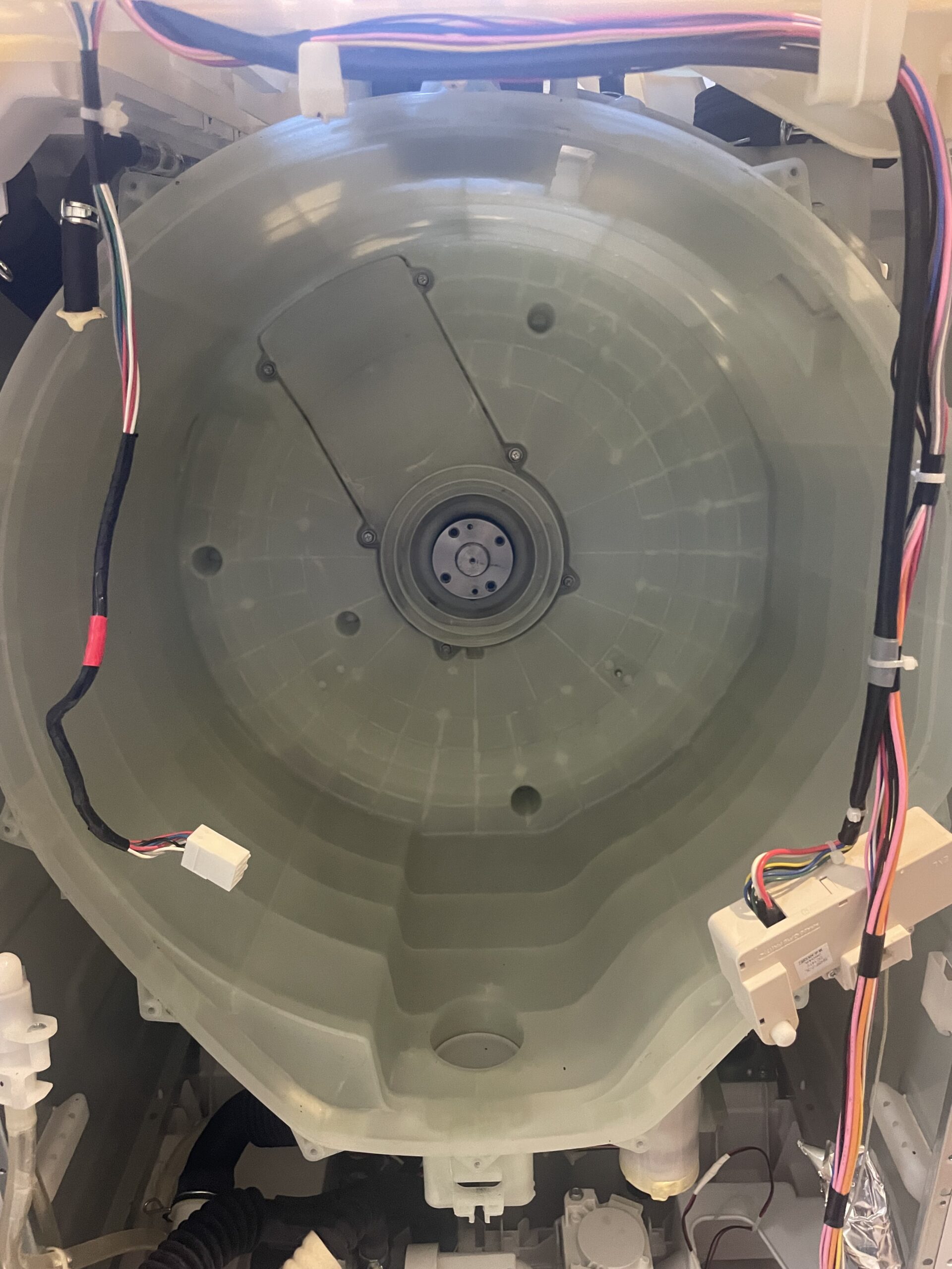 ドラム式洗濯機分解クリーニング:シャープ ES-W114分解クリーニング/内部カビ作業報告 | ドラム式洗濯機分解クリーニング修理専門店/便利屋BUZZ