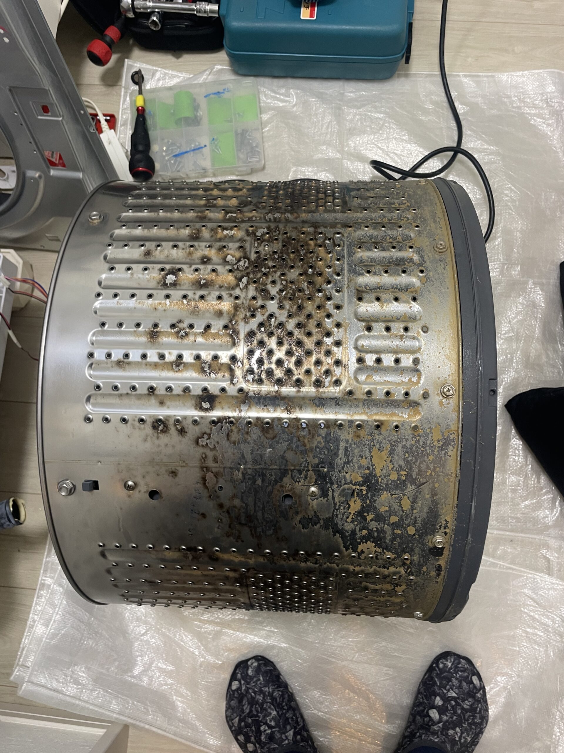 SHARPドラム式洗濯機ES-W113乾燥機能を使わないとドラム槽はカビ汚れが酷い事になってる！！ | ドラム式洗濯機分解クリーニング修理専門店/便利屋BUZZ