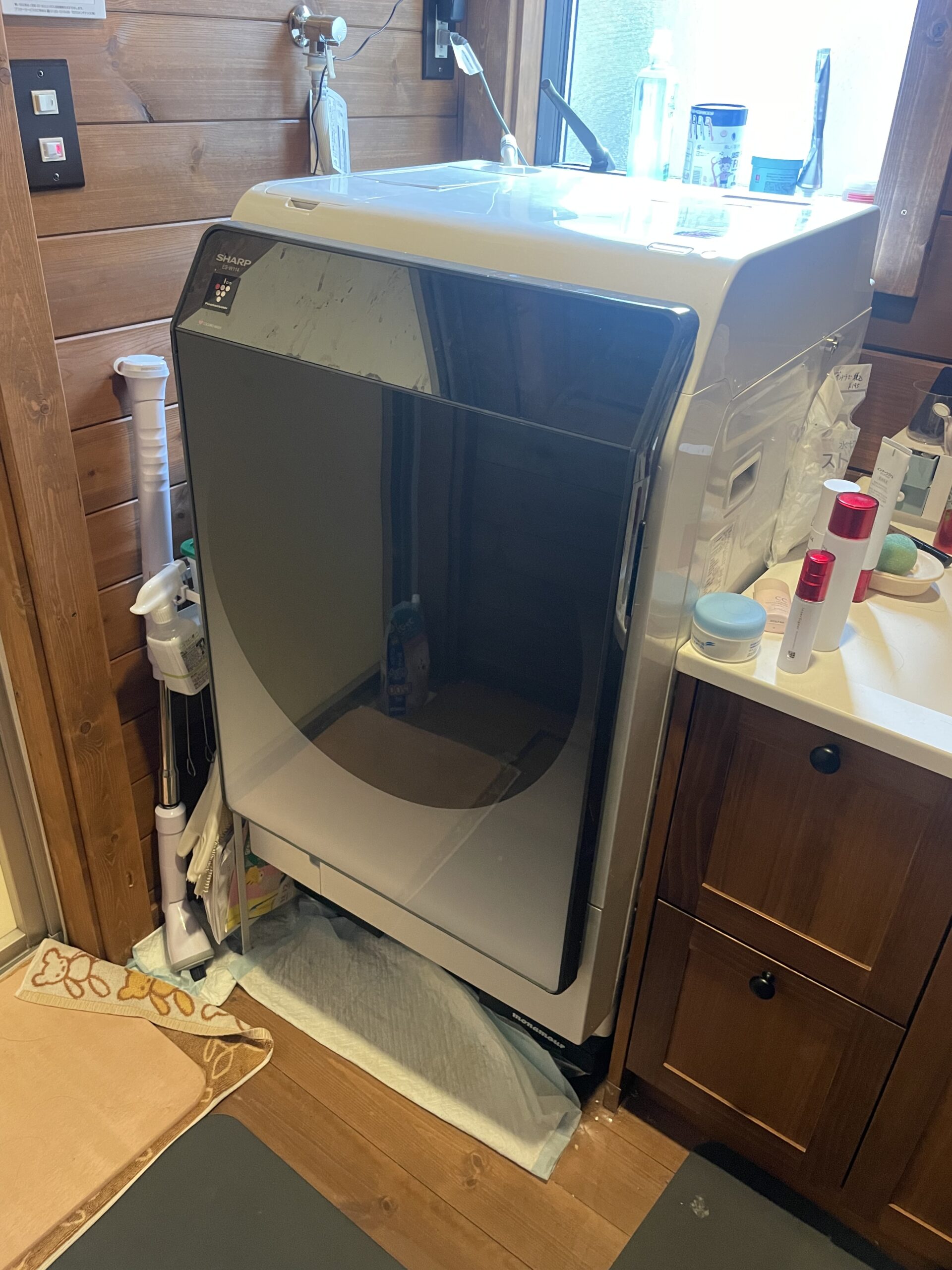 SHARP ES-W114の乾燥が弱い？カビ臭い？その原因と解決法を詳しく解説【埼玉県所沢市の施工事例】や | ドラム式洗濯機分解クリーニング修理専門店/便利屋BUZZ